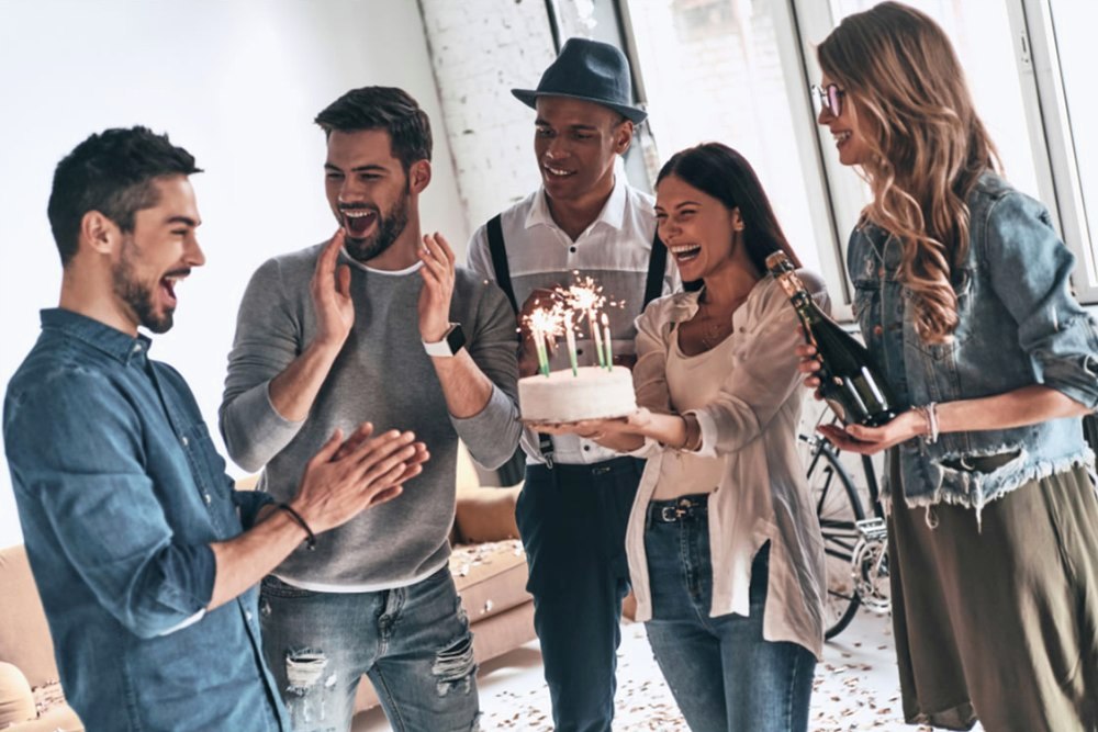 Réussir une fête surprise en 5 étapes | Echanges liens